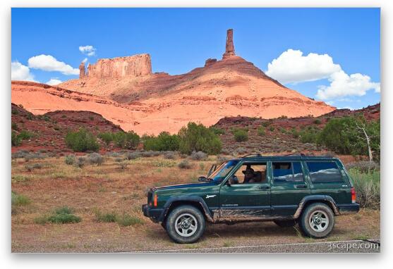 Jeep near Priest and Nuns (left), Castle Rock (Castleton Tower) on ...